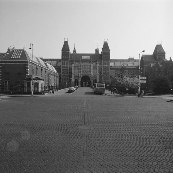 Underpass Definition, Meaning & Usage | FineDictionary.com