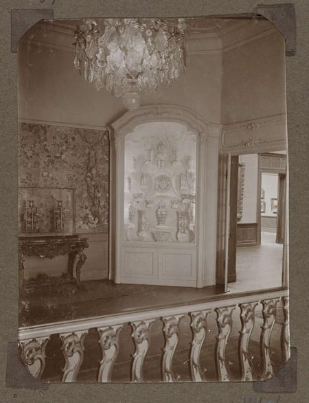 Portal Definition, Meaning & Usage | FineDictionary.com