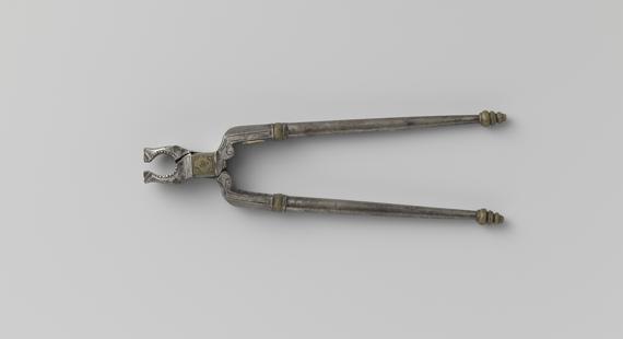 Nutcracker Definition, Meaning & Usage | FineDictionary.com