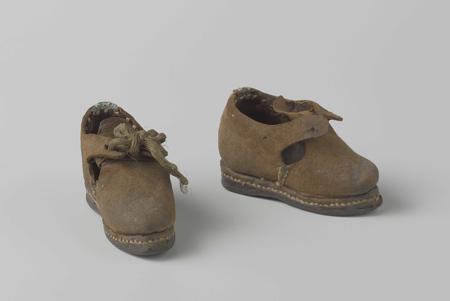 Built-in Definition, Meaning & Usage | FineDictionary.com