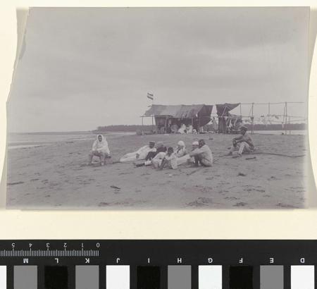 Shack up Definition, Meaning & Usage | FineDictionary.com