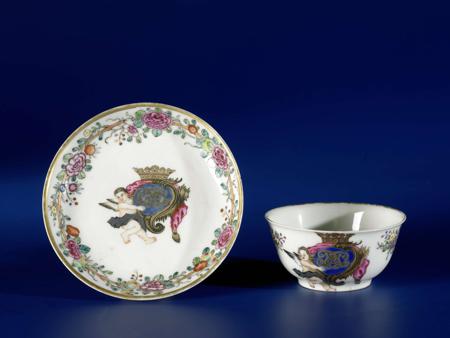 Cup and saucer Definition, Meaning & Usage | FineDictionary.com