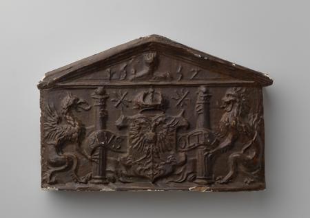 Capstone Definition, Meaning & Usage | FineDictionary.com