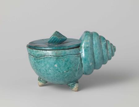 Shelling Definition, Meaning & Usage | FineDictionary.com