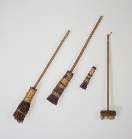 Bristle at Definition, Meaning & Usage | FineDictionary.com