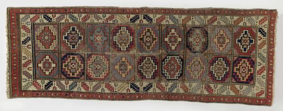 Surrounded Definition, Meaning & Usage | FineDictionary.com