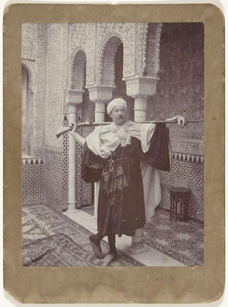 Alhambra Definition, Meaning & Usage | FineDictionary.com