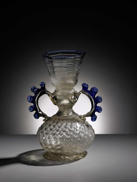 Decanter Definition, Meaning & Usage | FineDictionary.com