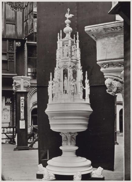 Plaster cast Definition, Meaning & Usage | FineDictionary.com