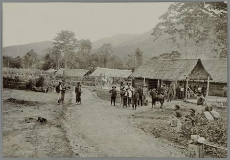 Boer Definition, Meaning & Usage | FineDictionary.com