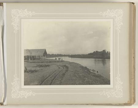 Sleeper Definition, Meaning & Usage | FineDictionary.com