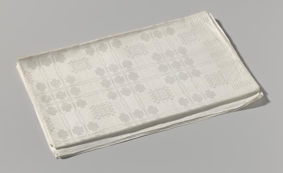 Pelt Definition, Meaning & Usage | FineDictionary.com