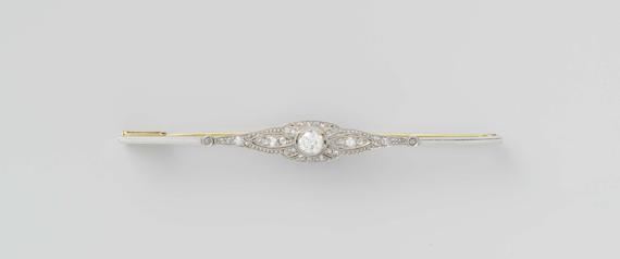 Brochette Definition, Meaning & Usage | FineDictionary.com