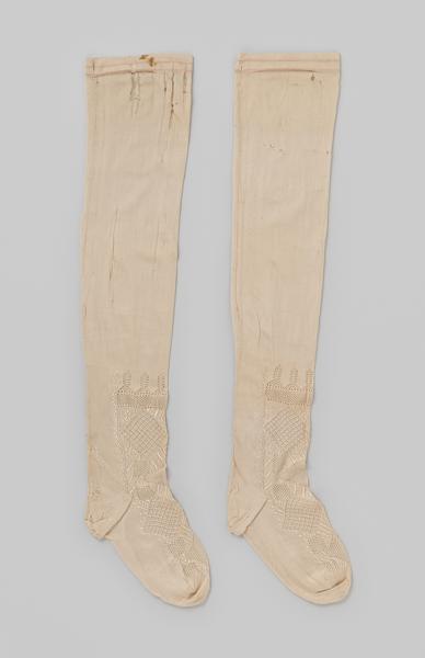 Silk stocking Definition, Meaning & Usage | FineDictionary.com