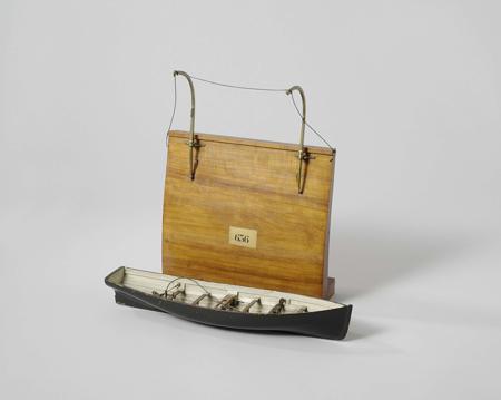 Sloop Definition, Meaning & Usage | FineDictionary.com