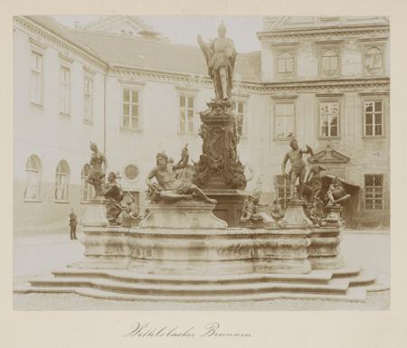 Commoner Definition, Meaning & Usage | FineDictionary.com