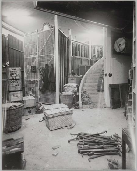 Depot Definition, Meaning & Usage | FineDictionary.com