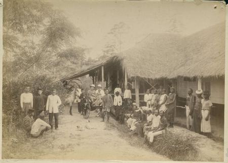 Rickshaw Definition, Meaning & Usage | FineDictionary.com