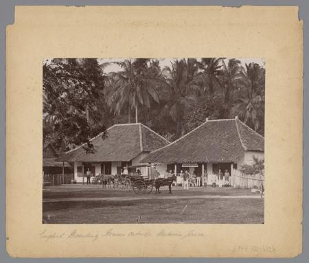 Boarding house Definition, Meaning & Usage | FineDictionary.com