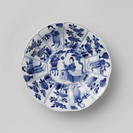 Enclose Definition, Meaning & Usage | FineDictionary.com