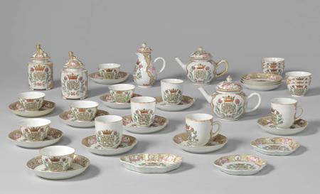 Crockery Definition, Meaning & Usage | FineDictionary.com