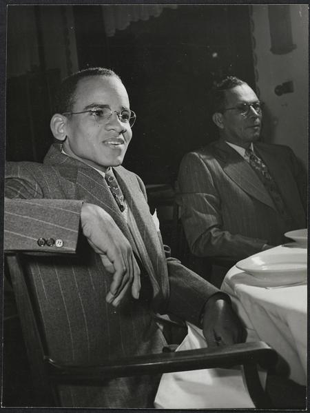 Confer Definition, Meaning & Usage | FineDictionary.com