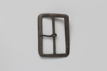 Belt buckle Definition, Meaning & Usage | FineDictionary.com