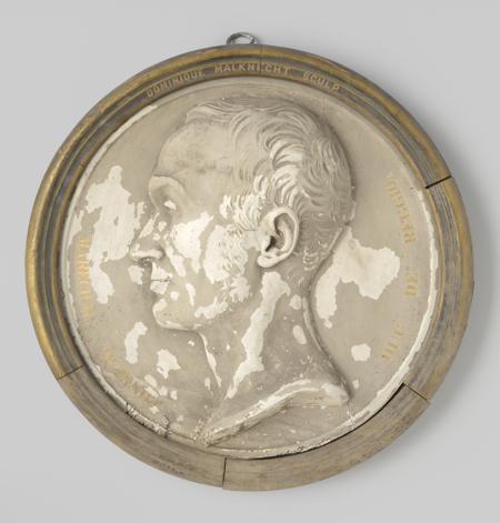 Locket Definition, Meaning & Usage | FineDictionary.com