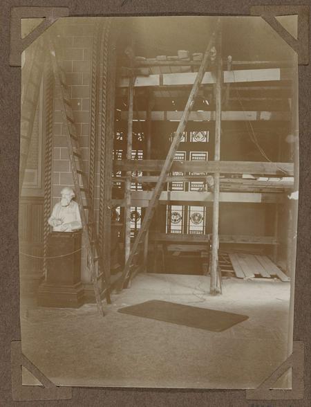 Portal Definition, Meaning & Usage | FineDictionary.com