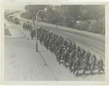 Crumple Definition, Meaning & Usage | FineDictionary.com