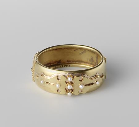 Dull Definition, Meaning & Usage | FineDictionary.com