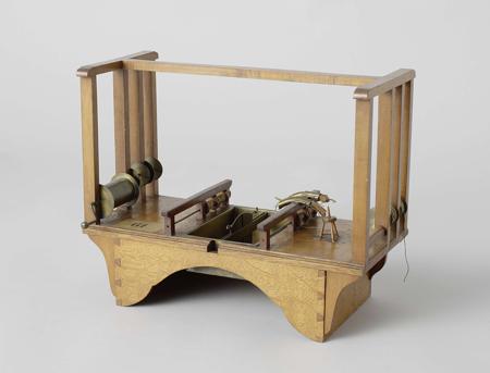 Apparatus Definition, Meaning & Usage | FineDictionary.com