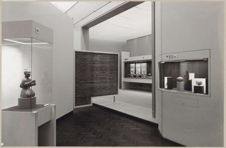 Figurine Definition, Meaning & Usage | FineDictionary.com