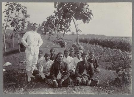 Overseer Definition, Meaning & Usage | FineDictionary.com