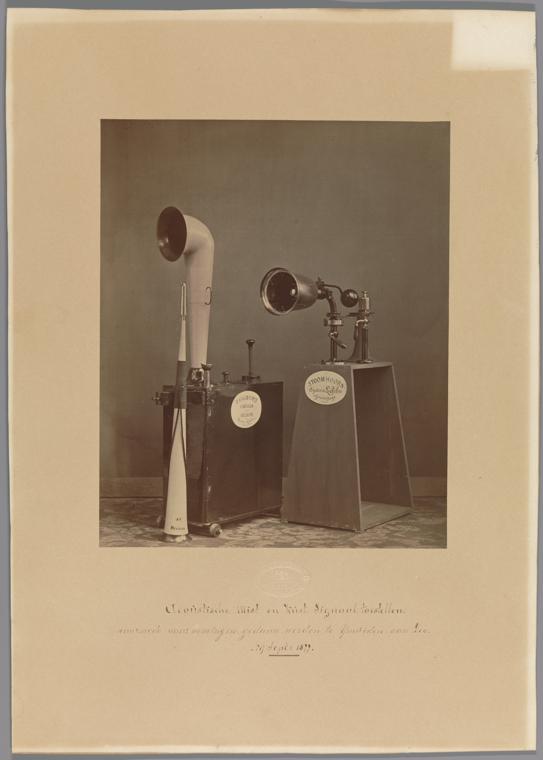 Foghorn Definition, Meaning & Usage | FineDictionary.com