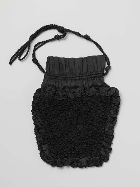 Ruffle Definition, Meaning & Usage | FineDictionary.com