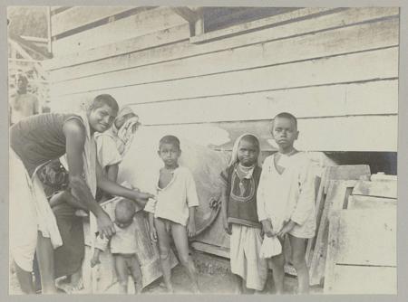 Coolie Definition, Meaning & Usage | FineDictionary.com