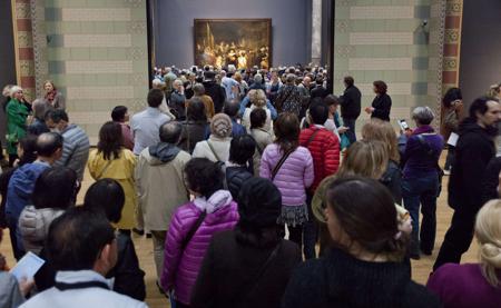 Bustle Definition, Meaning & Usage | FineDictionary.com