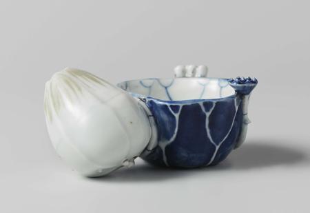 Dropper Definition, Meaning & Usage | FineDictionary.com