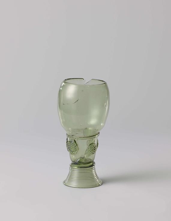 Spun Definition, Meaning & Usage | FineDictionary.com