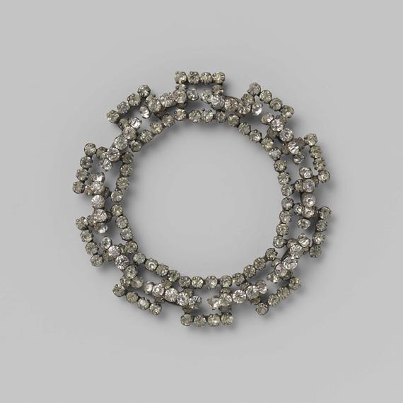 Circuitous Definition, Meaning & Usage | FineDictionary.com