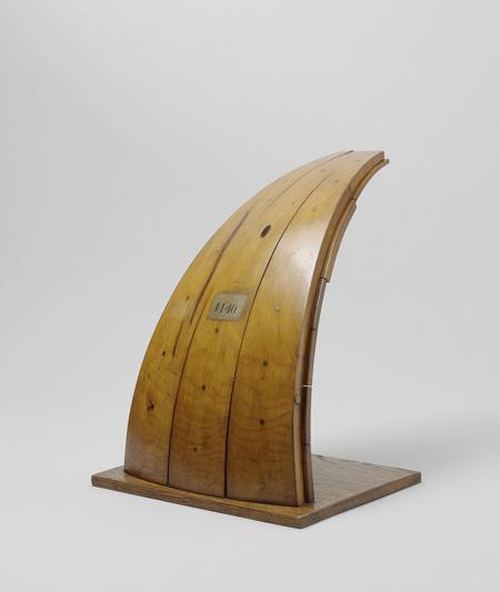 Gun turret Definition, Meaning & Usage | FineDictionary.com