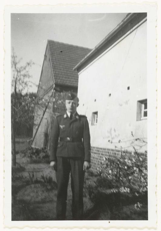 Luftwaffe Definition, Meaning & Usage | FineDictionary.com