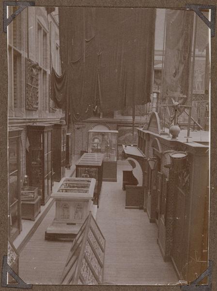 Installation Definition, Meaning & Usage | FineDictionary.com