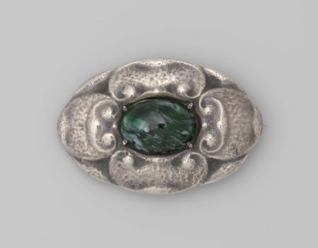 Brooch Definition, Meaning & Usage | FineDictionary.com