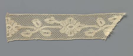 Valenciennes lace Definition, Meaning & Usage | FineDictionary.com