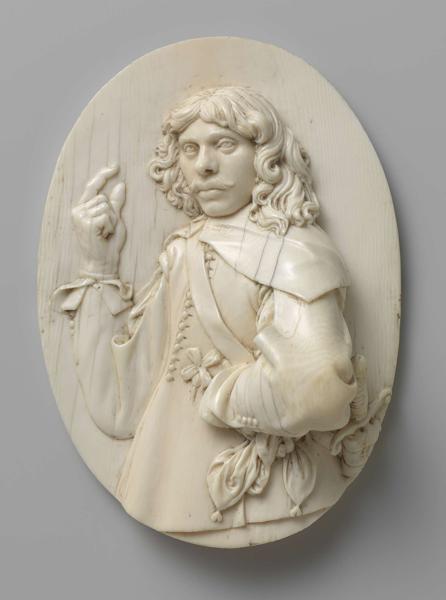 Locket Definition, Meaning & Usage | FineDictionary.com