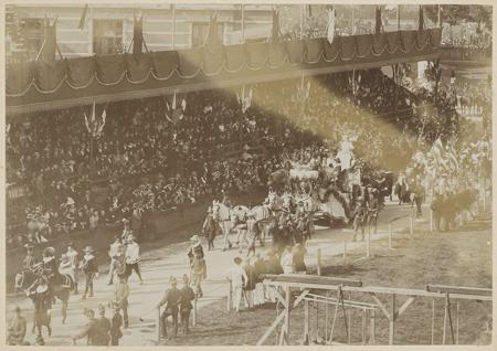 Grandstand Definition, Meaning & Usage | FineDictionary.com