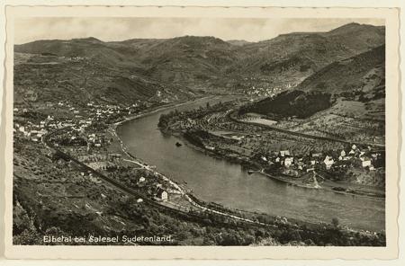 Annex Definition, Meaning & Usage | FineDictionary.com