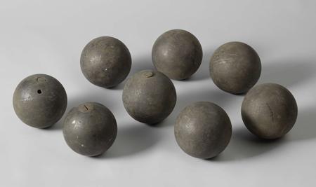 Capstone Definition, Meaning & Usage | FineDictionary.com